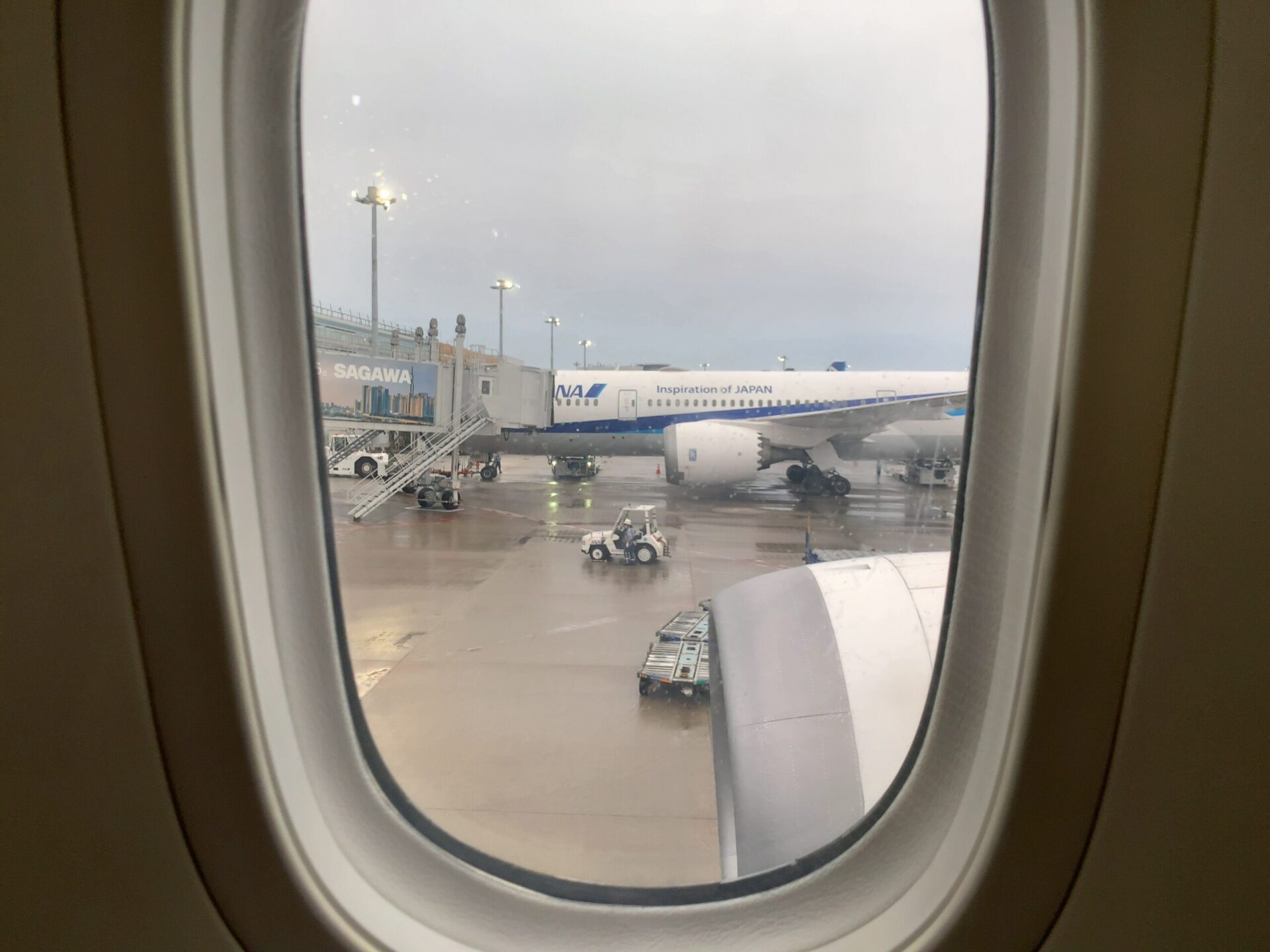 ANA：B787-8(78P)に搭乗の場合、富士山(Mt.Fuji)を見たければ 列目がオススメ | なんとなく日常のブログ